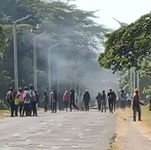 Transport And Business Disrupted As Manyani Estate Residents Protest ...