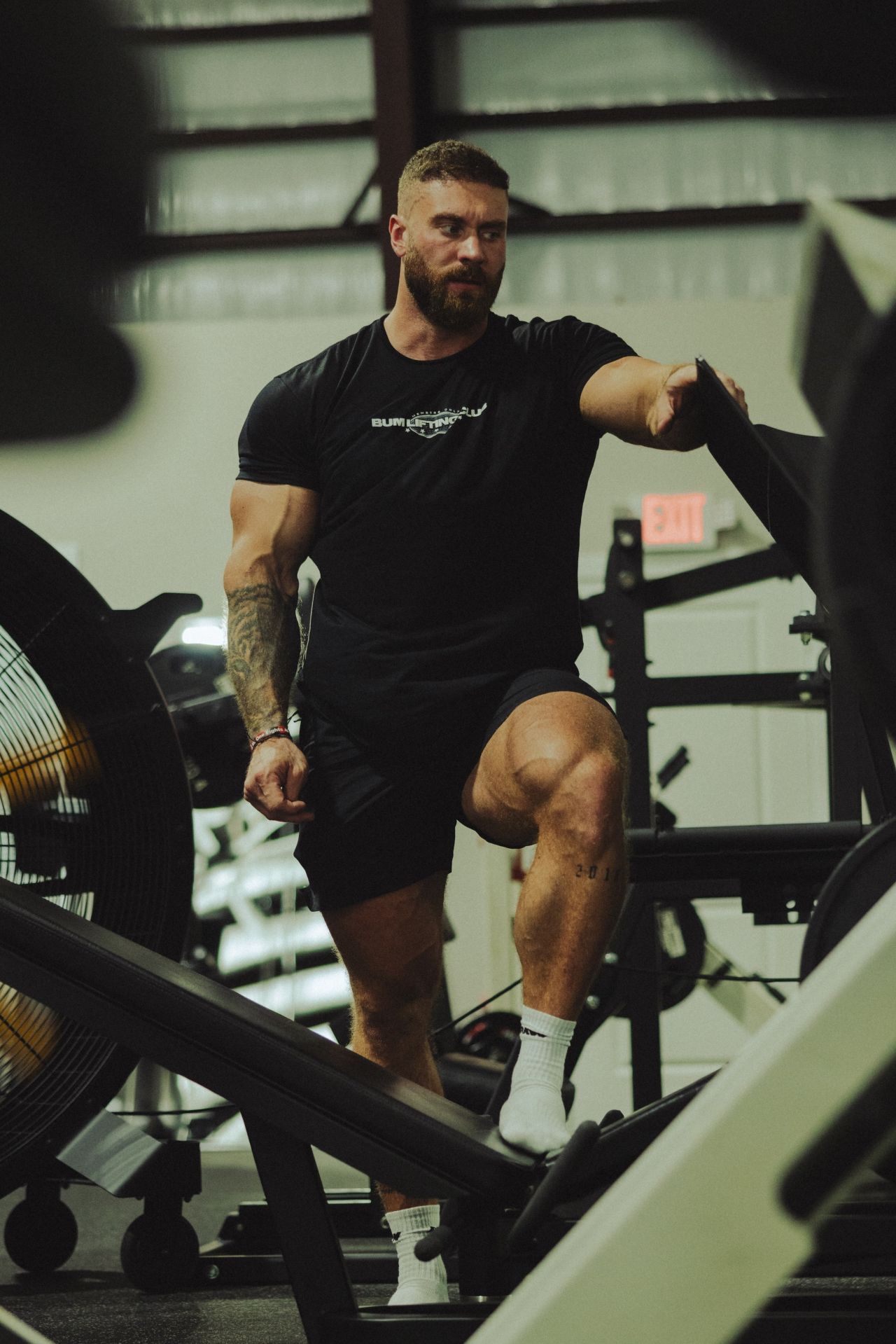 Chris Bumstead net worth: The 6x Mr. Olympia Classic Physique champion ...
