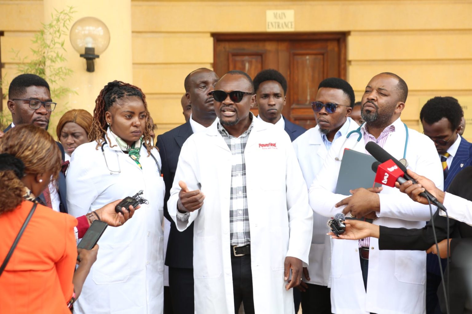 Congolese doctors move to court over renewal of their licenses in Kenya ...